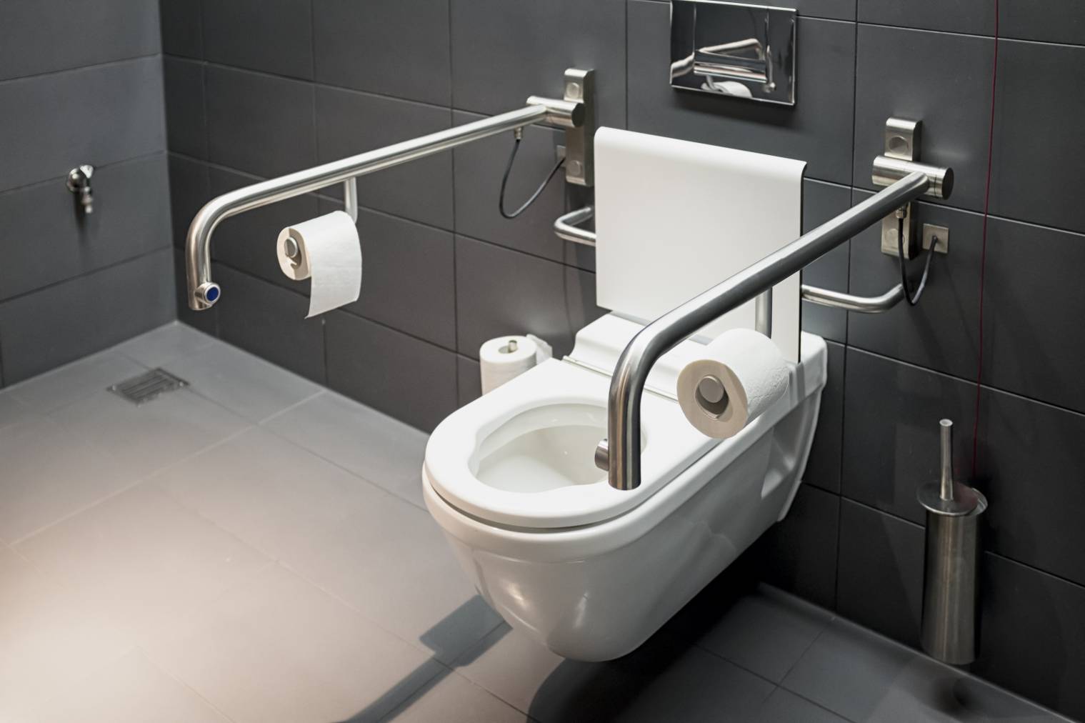 Accessibilité : aménager des sanitaires PMR - Blog ABC Signalétique